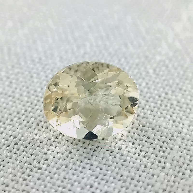 2.34ct Pale Yellow QLD Golden Labradorite Oval Cut : Lawson Gems - Rough and Cut Gemstones