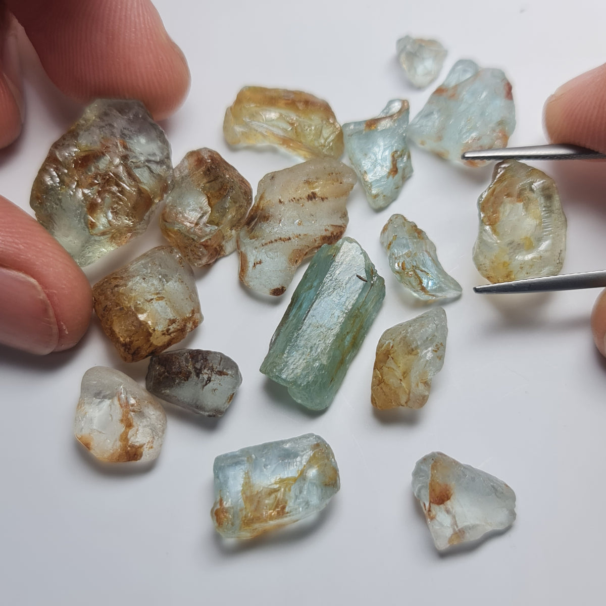 45ct Mixed Beryl Crystal Parcels . Lawson Gems . Gemstone Rough