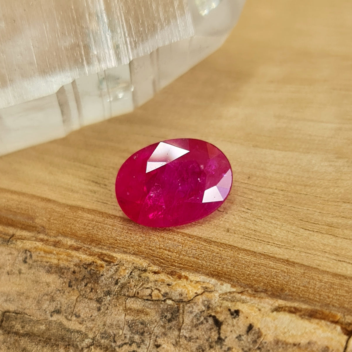 3.12ct Oval Cut Ruby : Lawson Gems - Rough and Cut Gemstones