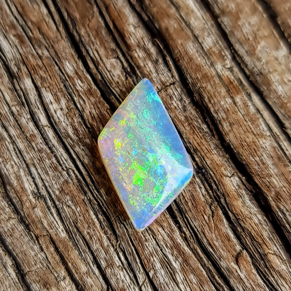 3.14ct Pipe Opal Odd Shape : Lawson Gems - Rough and Cut Gemstones