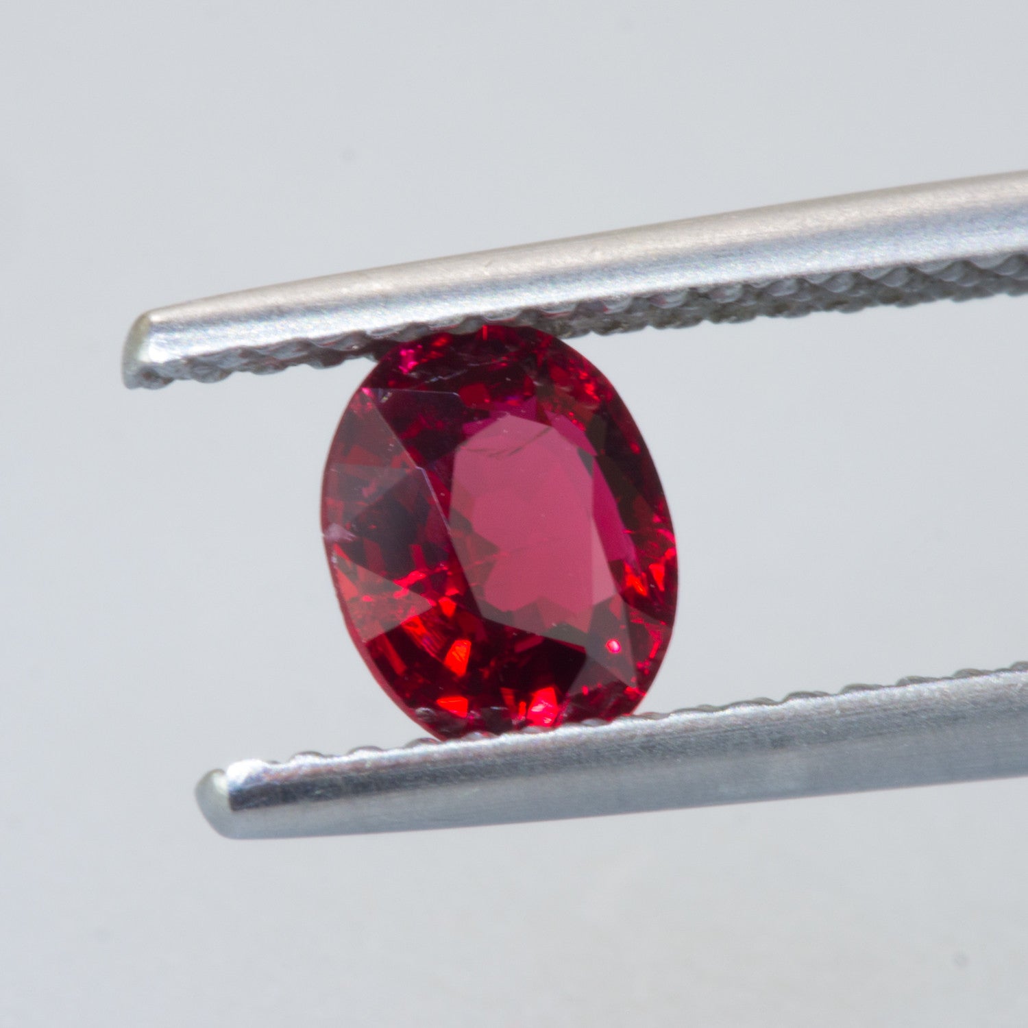 0.75ct Red Oval Cut Spinel : Lawson Gems - Rough and Cut Gemstones
